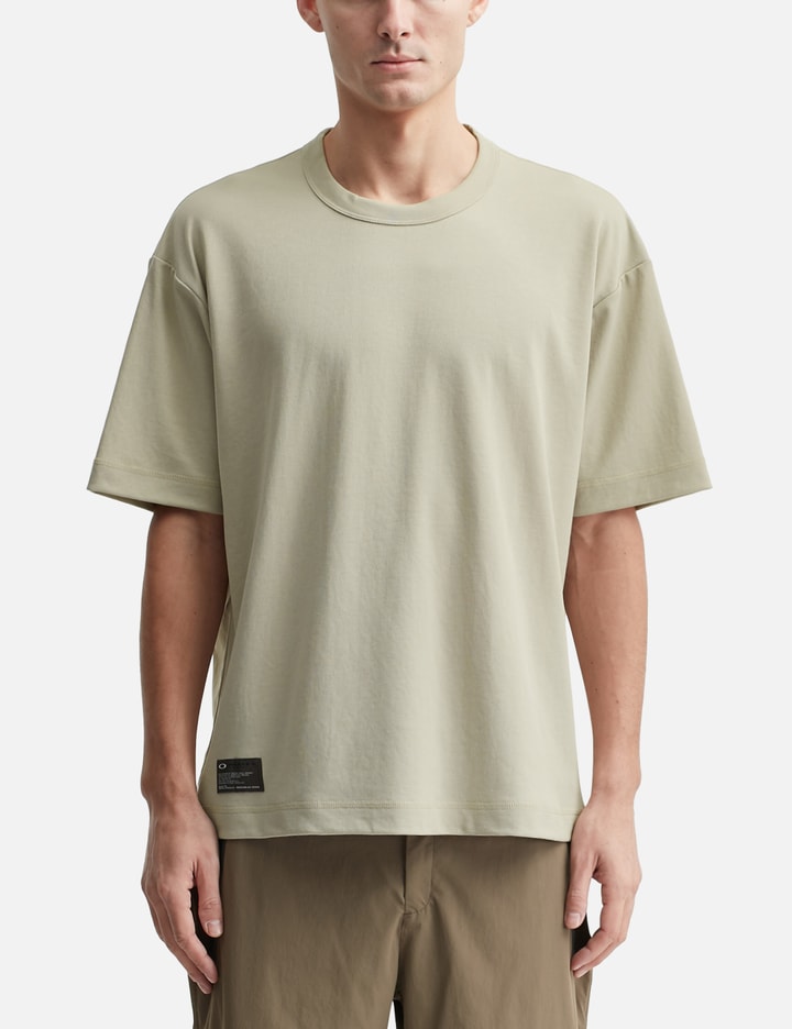 Oakley - FGL TACTICAL TEE 4.0 | HBX - Globally Curated Fashion and ...