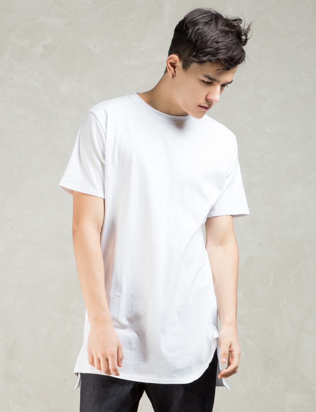 KNYEW - White E-long Hi-lo T-shirt | HBX - Globally Curated Fashion and ...