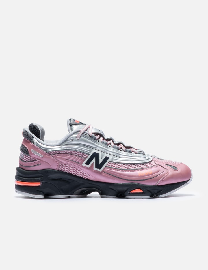 New Balance M1000 - Retro running style with ABZORB comfort in pink. | HBX