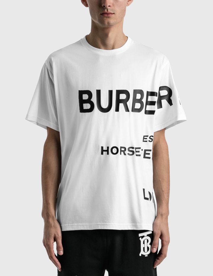 Burberry - Horseferry Print Cotton Oversized T-shirt | HBX - 하입비스트가 엄선한 글로벌 패션&라이프스타일
