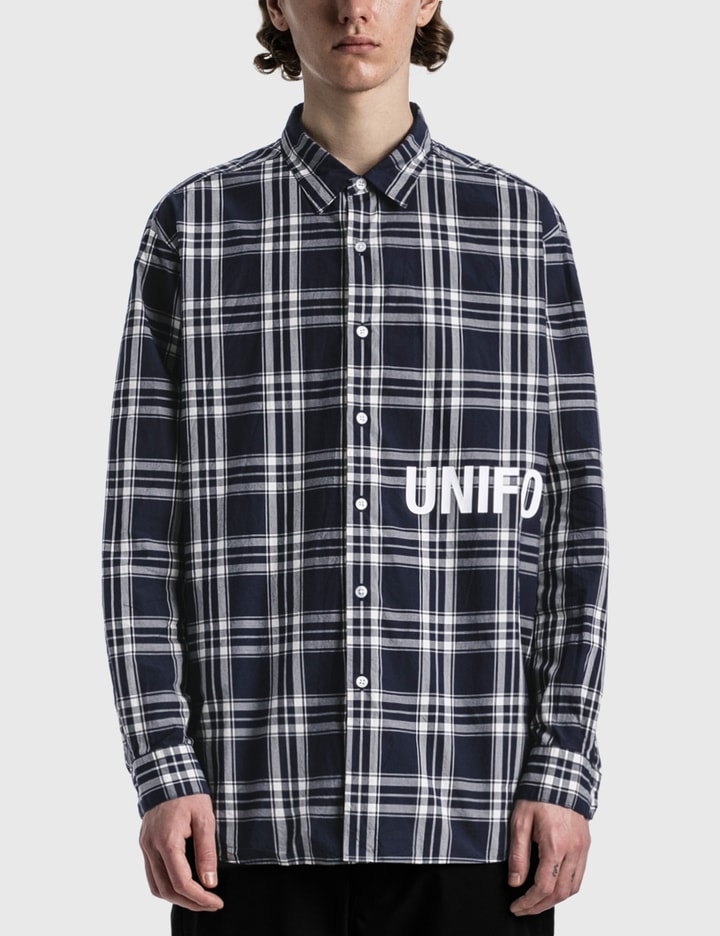 uniform experiment - LOGO REGULAR COLLAR SHIRT | HBX - HYPEBEAST 為您搜羅全球 ...