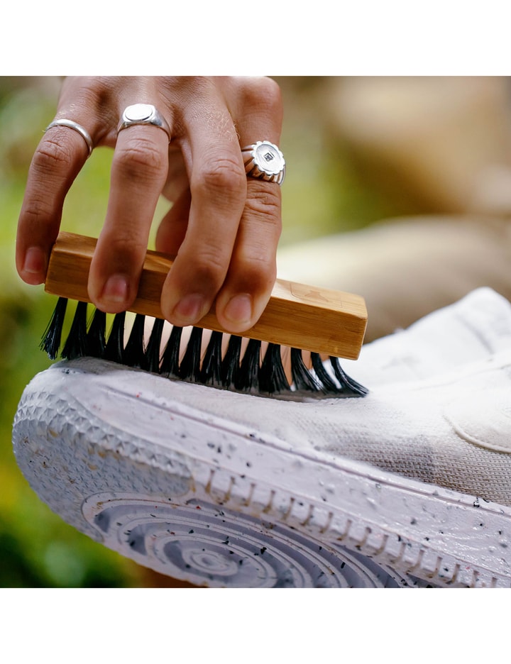 Sneaker LAB - Basic Kit | HBX - Globally Curated Fashion and Lifestyle ...