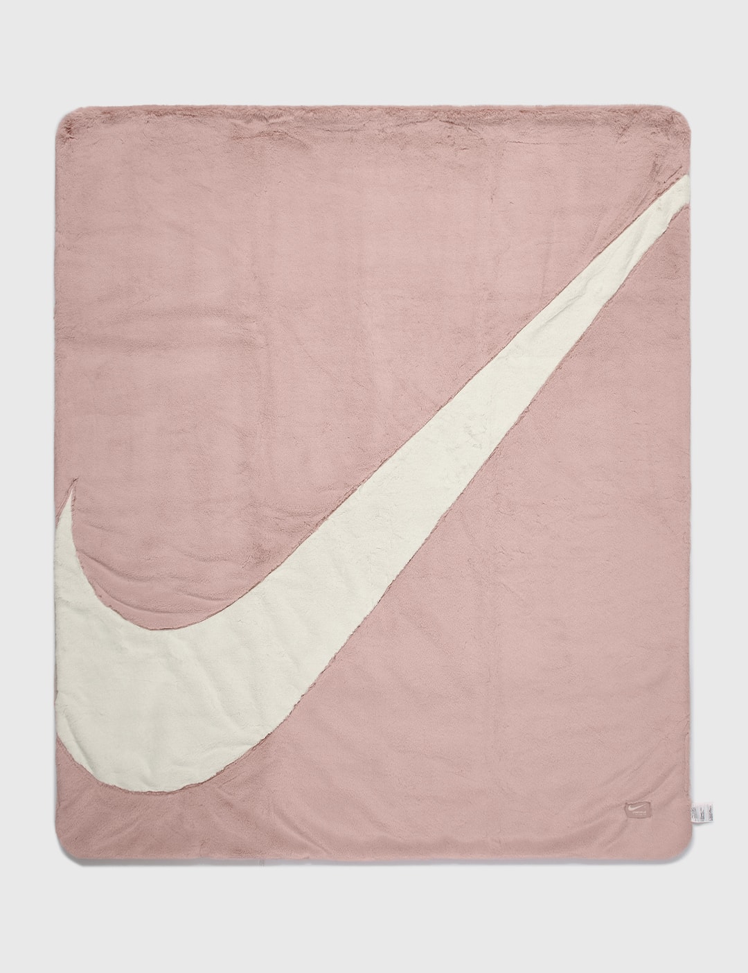Nike - Nike Sportswear Faux Fur Blanket | HBX