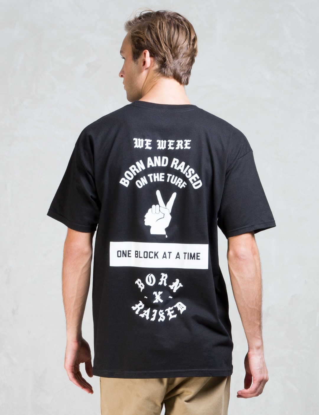 Born x Raised - Born On The Turf T-shirt | HBX - 하입비스트가 엄선한 글로벌 패션&라이프스타일