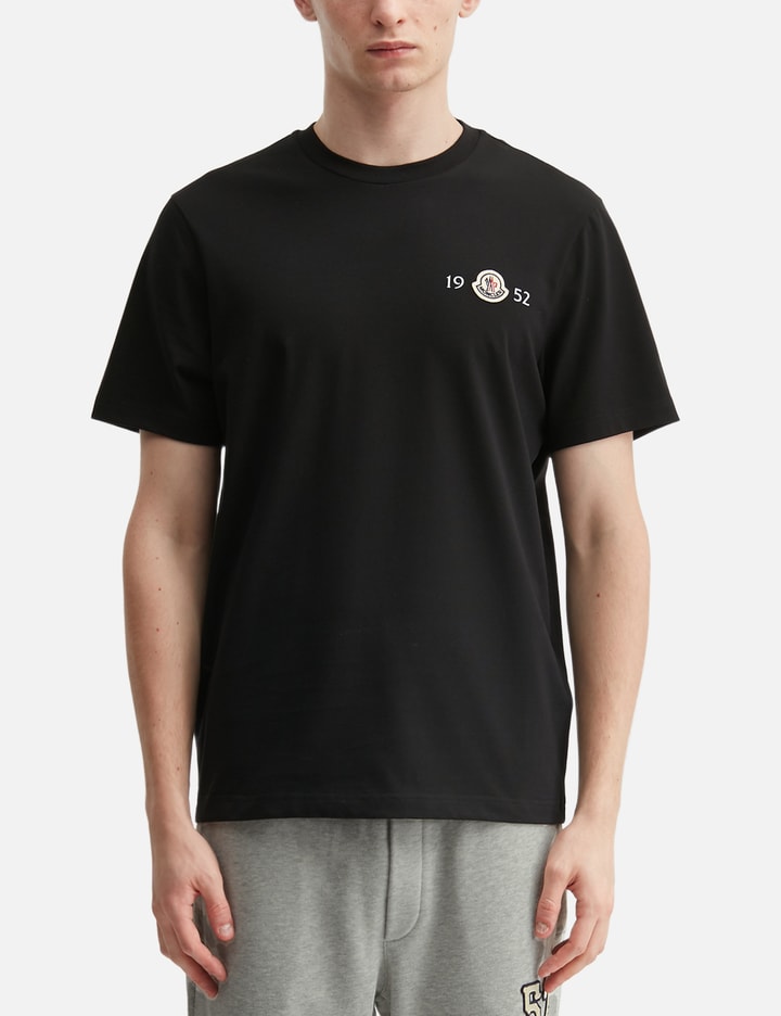 Moncler Logo Cotton T-Shirt - 彈力棉質常規版型，胸前Logo細節，簡潔百搭。 | HBX