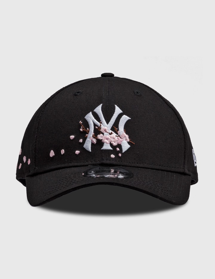 New Era - Sakura New York Yankees 9FORTY Cap | HBX - HYPEBEAST 為您搜羅全球潮流時尚品牌