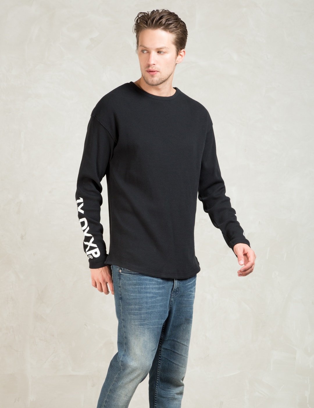 10.Deep - Black L/S Dvsn Thermal T-Shirt | HBX - HYPEBEAST 為您搜羅全球潮流時尚品牌