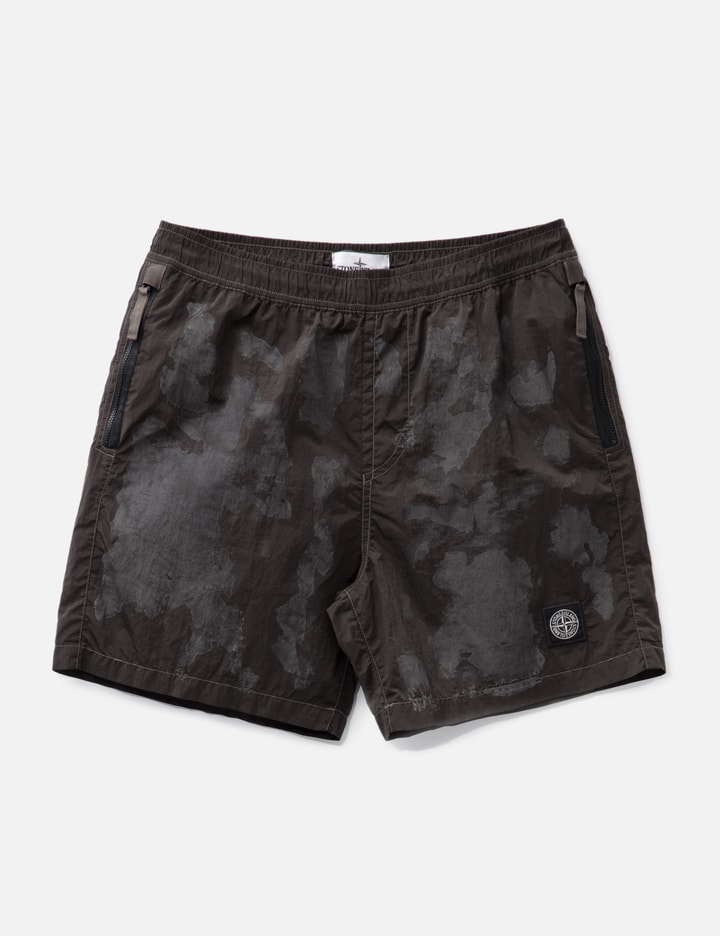 Stone Island - Nylon Metal Swim Trunks | HBX - HYPEBEAST 為您搜羅全球潮流時尚品牌