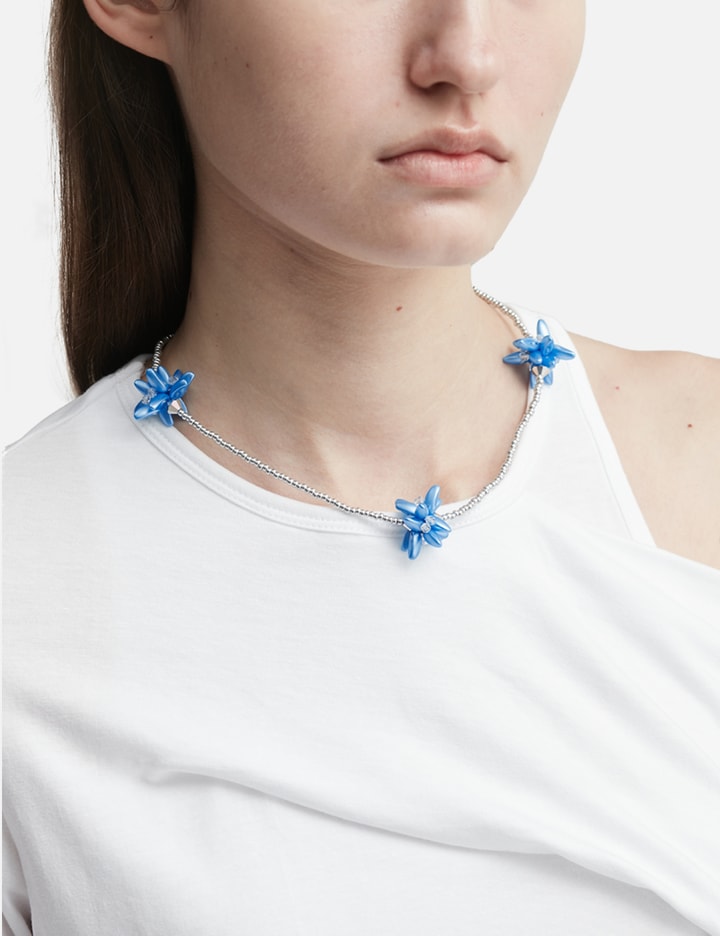 Helena Thulin Funiculus Beaded Chain - 法國製藍色水晶串珠鍊，三枚藍色花朵吊飾，優雅細緻 | HBX