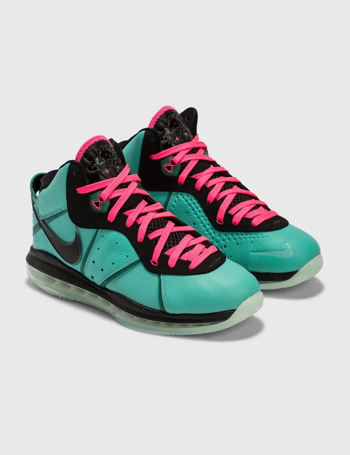 Nike - Nike Lebron VIII QS | HBX - HYPEBEAST 為您搜羅全球潮流時尚品牌
