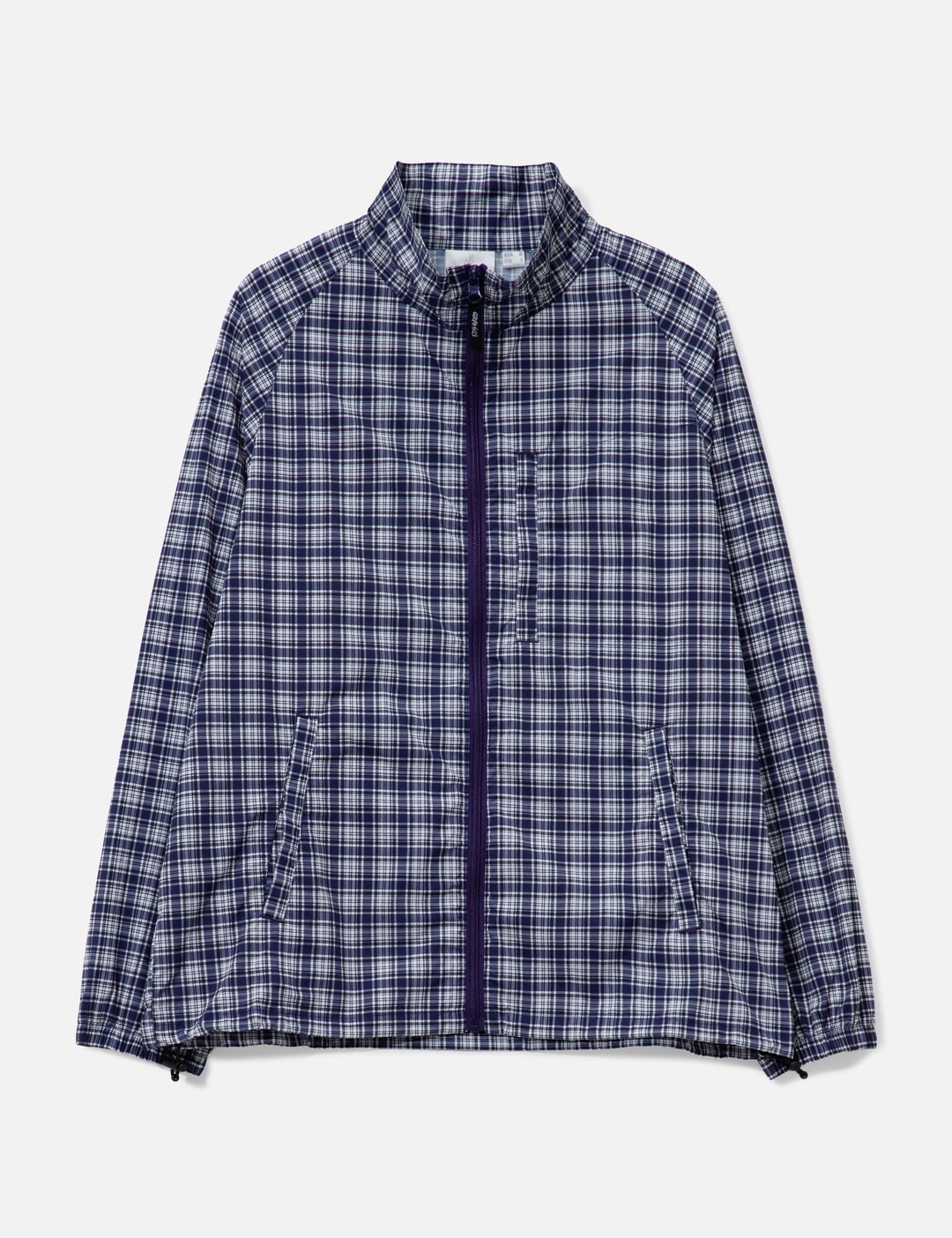 Gramicci Checkered Shell Jacket - 海軍藍格紋尼龍外套，高領拉鍊設計，彈性袖口與可調下擺 | HBX