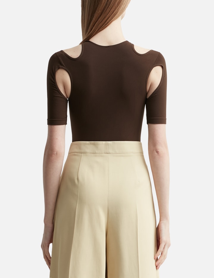 ANDREĀDAMO - Cut-Out Detail Sculpted Body Top | HBX
