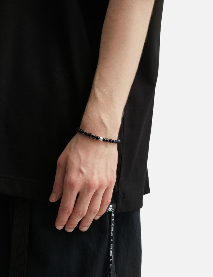 Mastermind World - ONYX BRACELET | HBX - HYPEBEAST 為您搜羅全球潮流時尚品牌